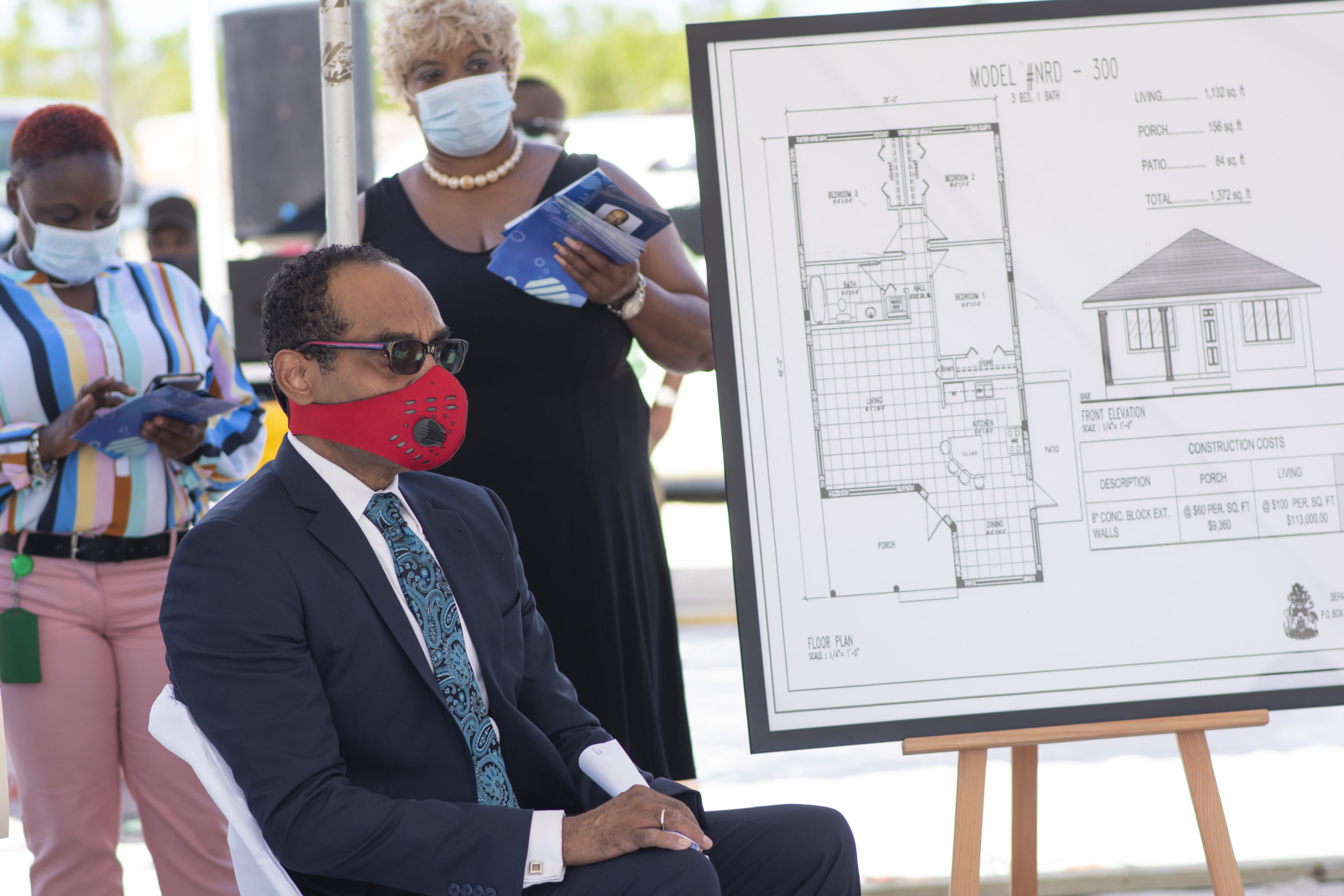 Prime Minister Minnis breaks ground on new Government Carmichael ...